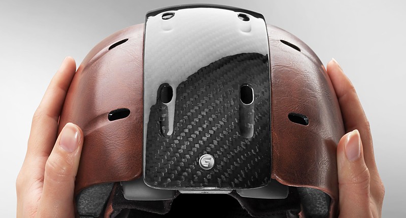 Folding helmet from Carerra | powpowpow